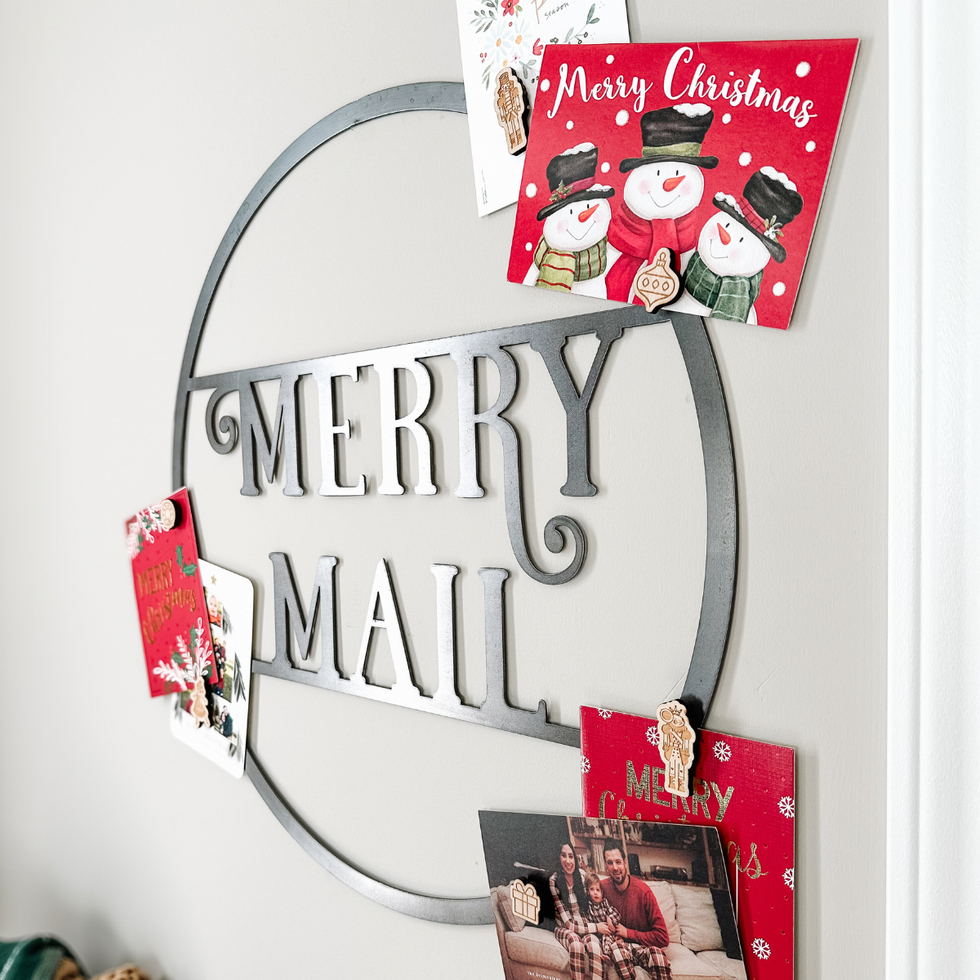 Merry Mail Magnetic Christmas Card Display. Keystone Steel Co ...